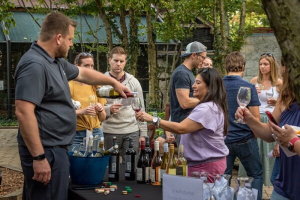 Cosley Zoo Uncorked 2022 Image Gallery – Cosley Zoo